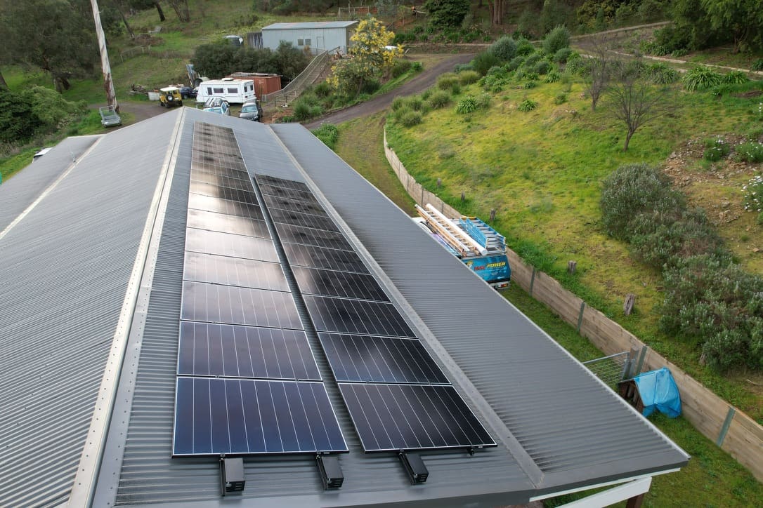 Solar Rebates 2025 Essential Money Saving Guide - Max Power Electrical